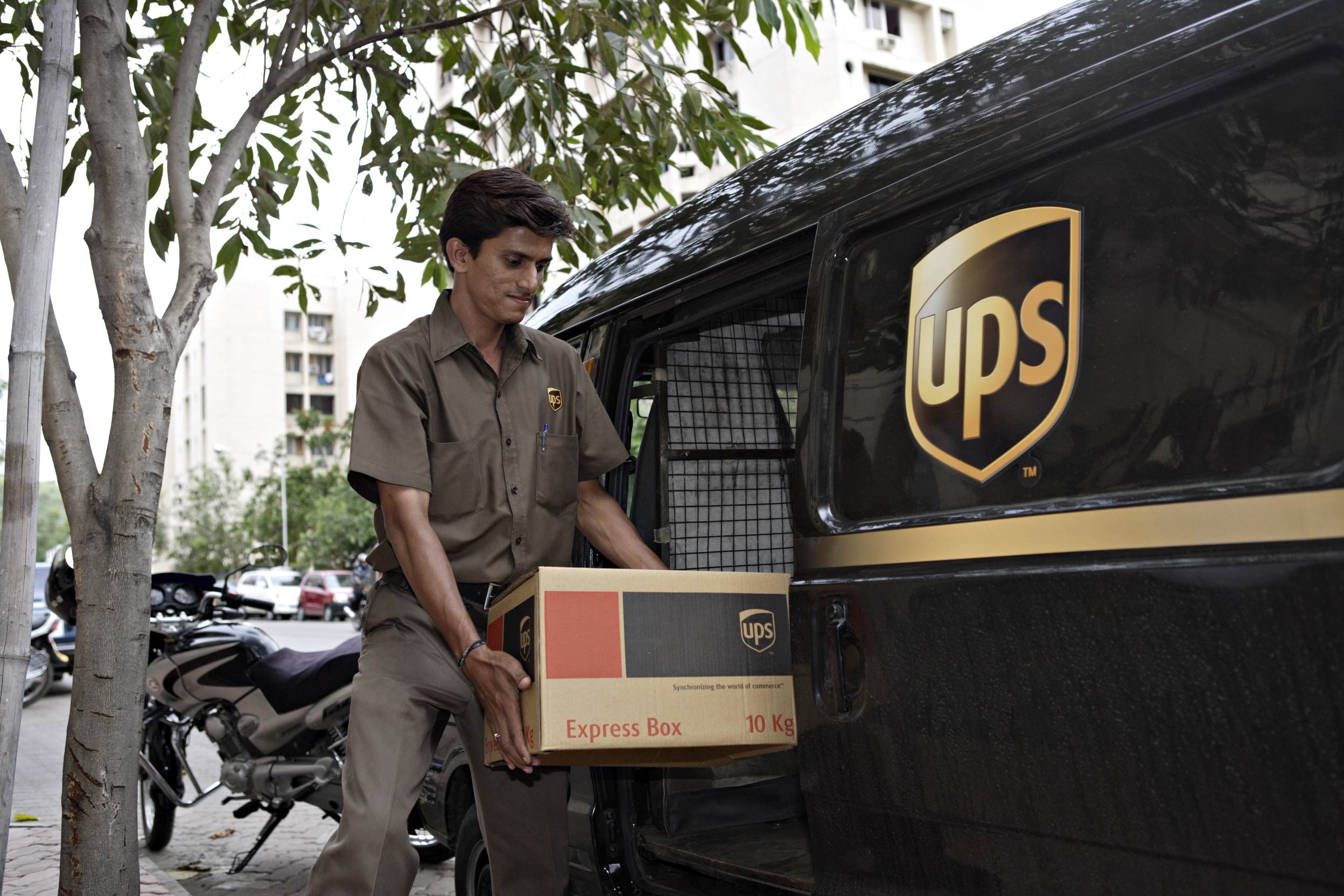 UPS Office Photos in Bangkok | WorkVenture